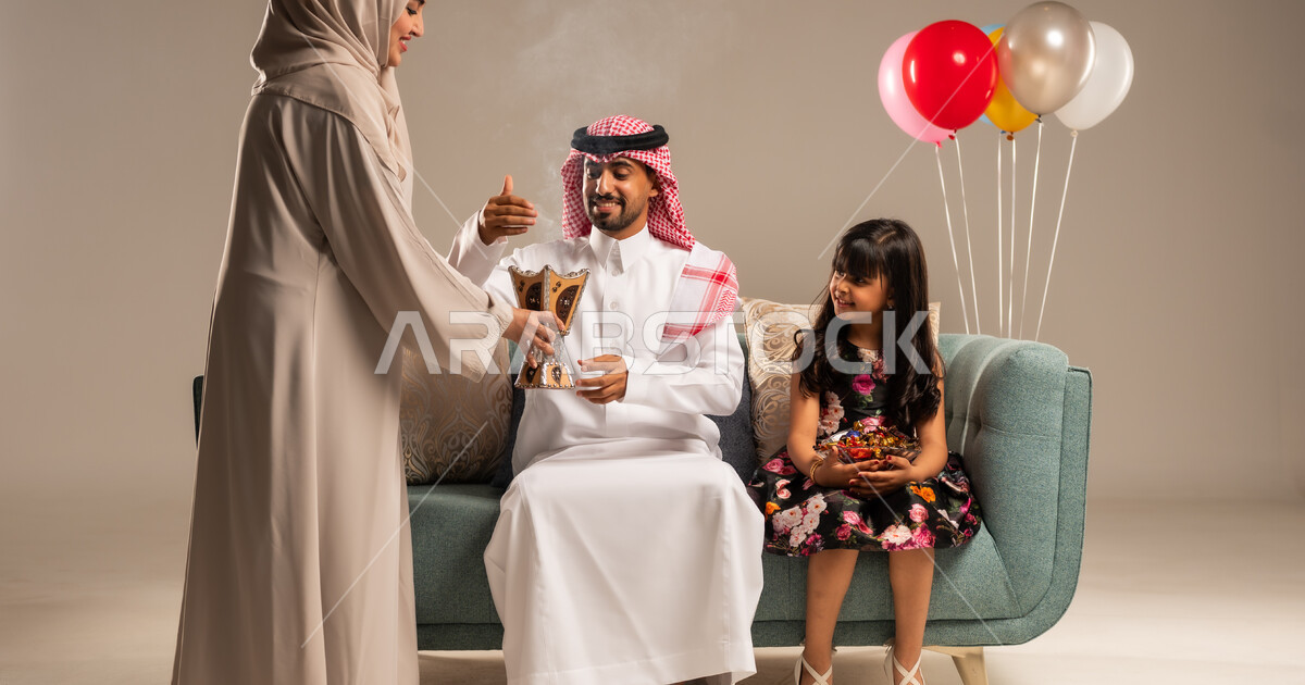 Family gatherings and celebrations, portrait of a Saudi Arabian Gulf ...