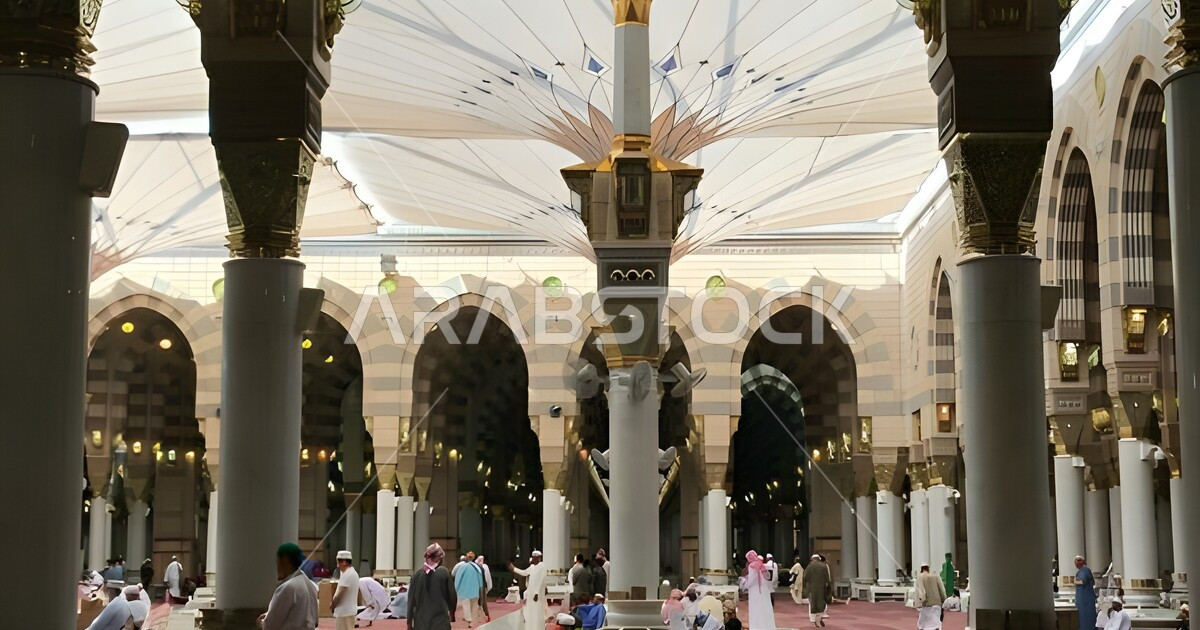 Architectural art, worship and closeness to God, sacred Islamic places ...