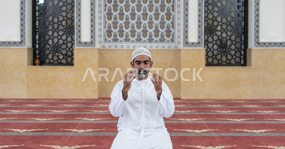 Worship and getting closer to God, a picture of an Arab Gulf Emirati ...