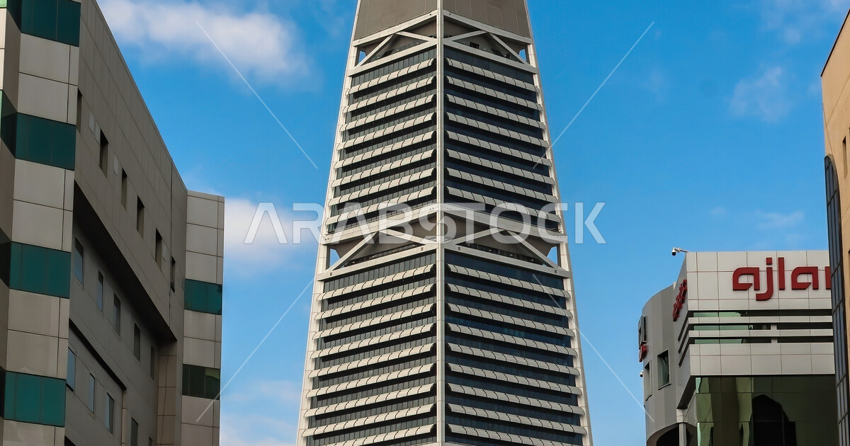 Famous landmarks and buildings in Riyadh, Al Faisaliah Tower in Riyadh ...