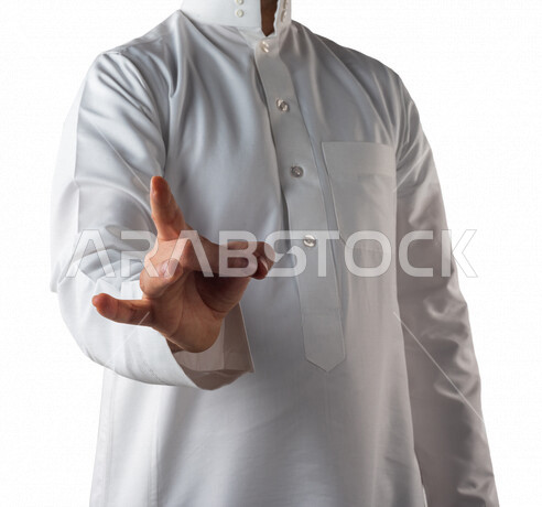Portrait of a Saudi Gulf man making different hand gestures, gesturing ...