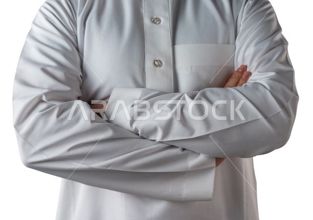Portrait of a Saudi Gulf man wearing traditional Gulf dress, standing ...