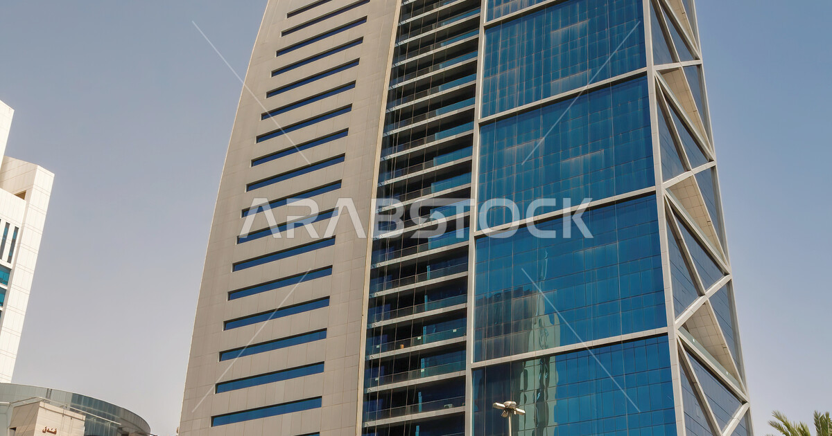 Hamad Tower with corporate offices on King Fahd Road in Al Olaya during ...