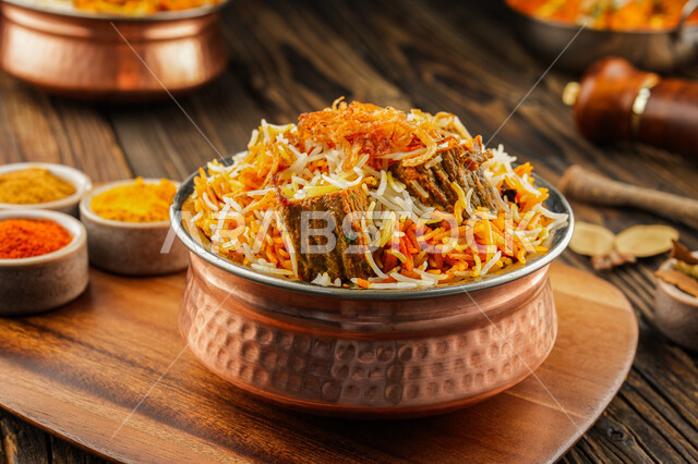 Traditional foods and dishes, popular Saudi Arabian Gulf dishes ...