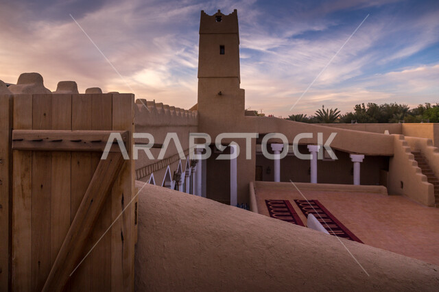 Old historical mosques in Riyadh, old-style architecture of Al-Bujairi ...