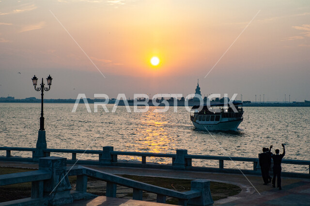King Abdullah Park in Dammam, Saudi Arabia at sunrise, green natural ...