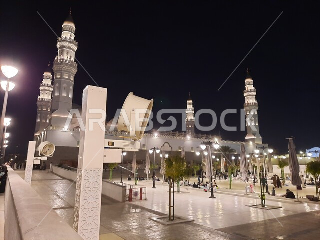 Islamic architectural and decorative art of minarets and domes, Muslims ...