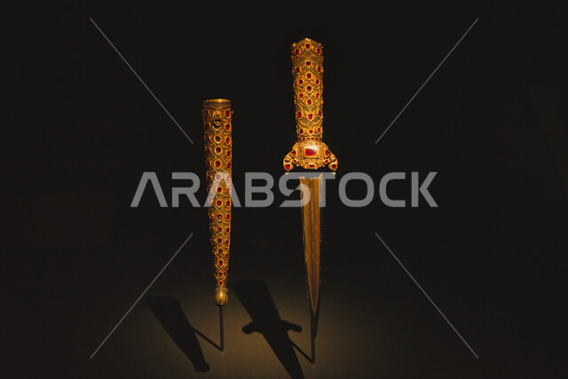 Dagger designed in the ancient Arab style, distinctive historical ...