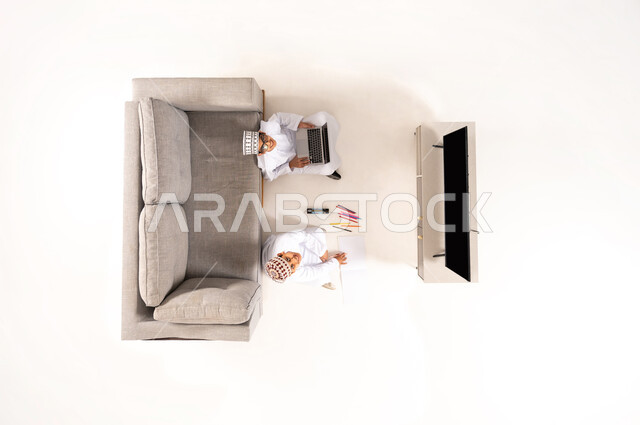 ممارسة الهوايات المسلية, استخدام التقنيات الحديثة في وقت الاستراحة ...