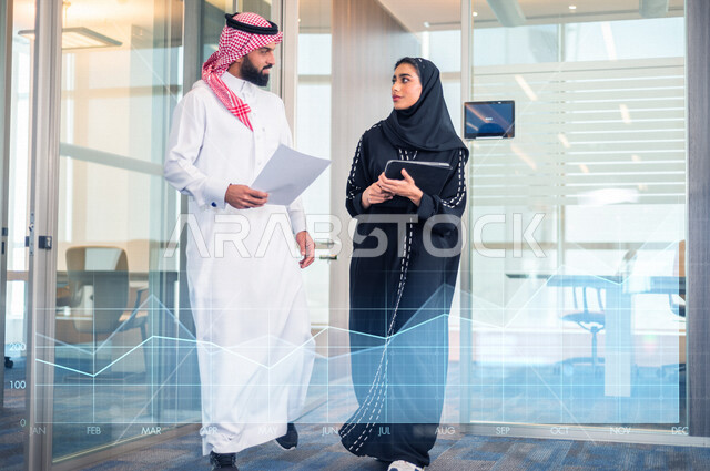 A Saudi Arabian Gulf businessman next to him is a Saudi Arabian Gulf ...
