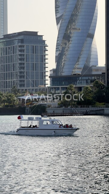 Wyndham Grand Hotel in Bahrain, modern architecture of commercial ...