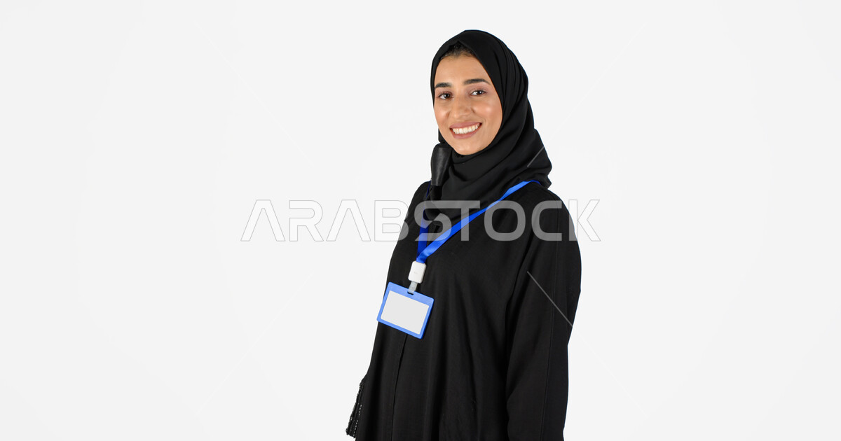 Portrait of a Saudi Arabian Gulf girl, a veiled Saudi Gulf woman ...