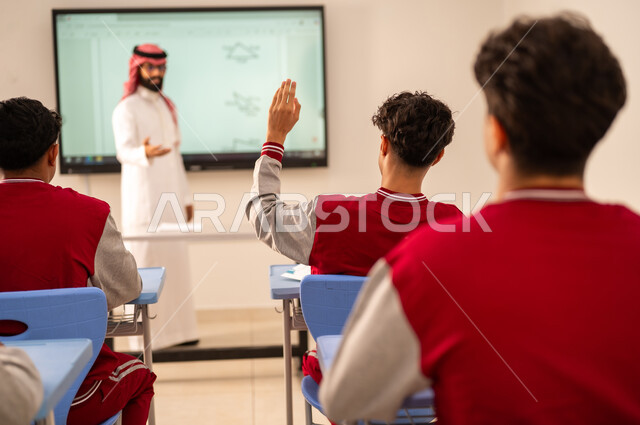 Expressions and gestures of excitement to know the correct answer, a ...