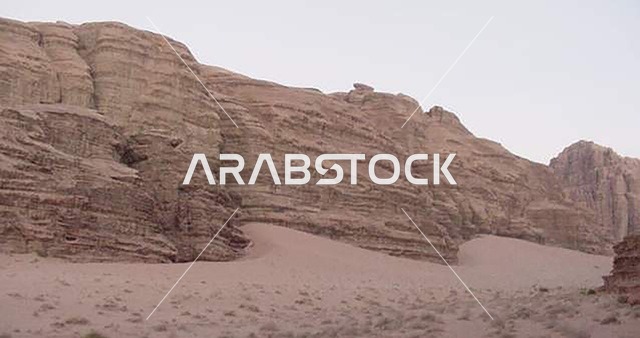 Wadi Al-Disa in the Tabuk region during the day, the land of palm trees ...