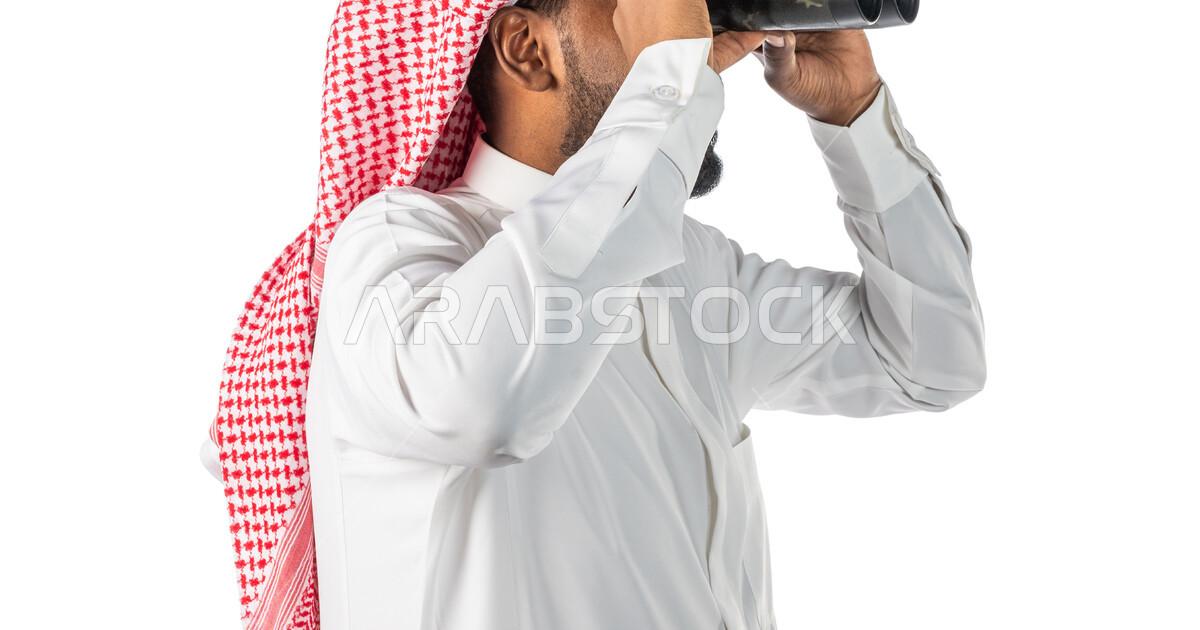 Portrait of a Saudi Gulf man, wearing traditional Saudi dress, looking ...