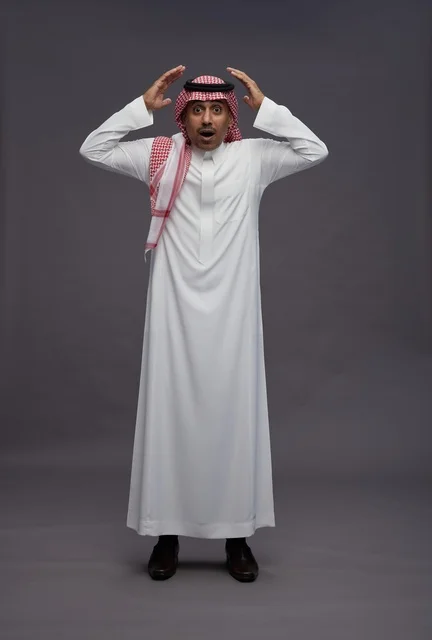 Surprised Saudi Man in Traditional Clothing Studio Portrait - Photo