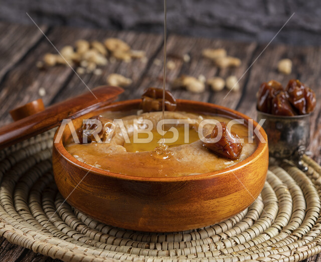 Close-up of Al-Masoub dish, Arabic dishes, Arabic food, traditional ...