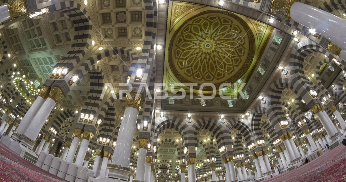 A picture from inside the Noble Prophet's Mosque in Medina in the ...