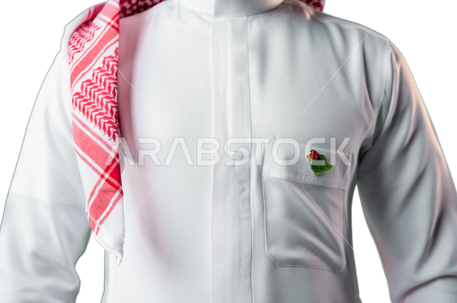 Croma, close-up of a Saudi Arabian Gulf man, wearing traditional Saudi ...