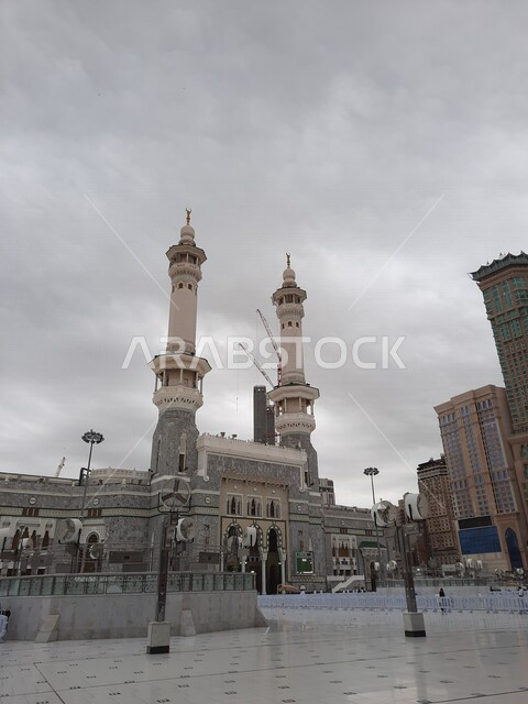 The Grand Mosque in the holy city of Mecca, Saudi Arabia, the square of ...