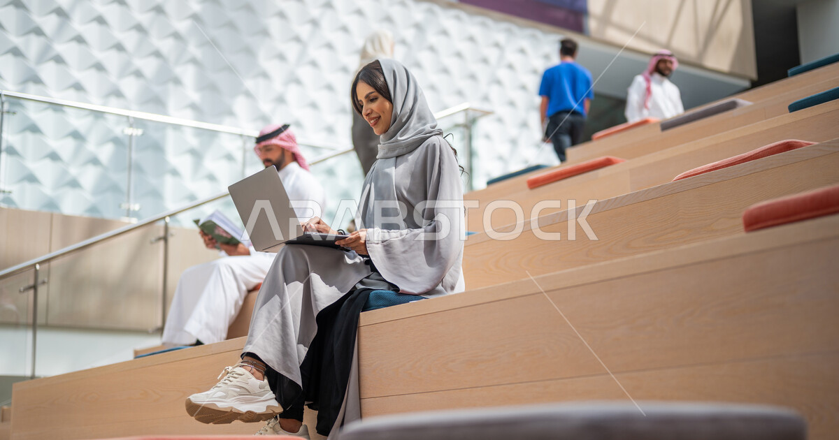 Saudi Arab Gulf university students in the university lecture hall ...