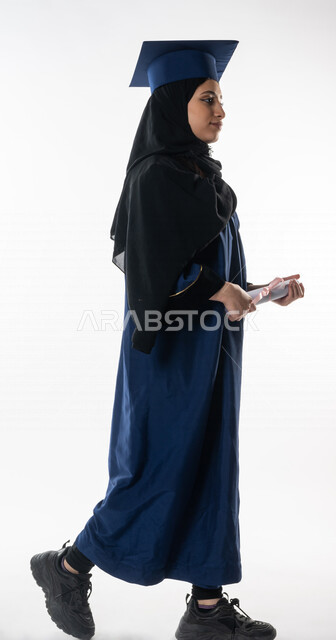 Portrait of a Saudi Arabian Gulf student wearing an abaya and ...