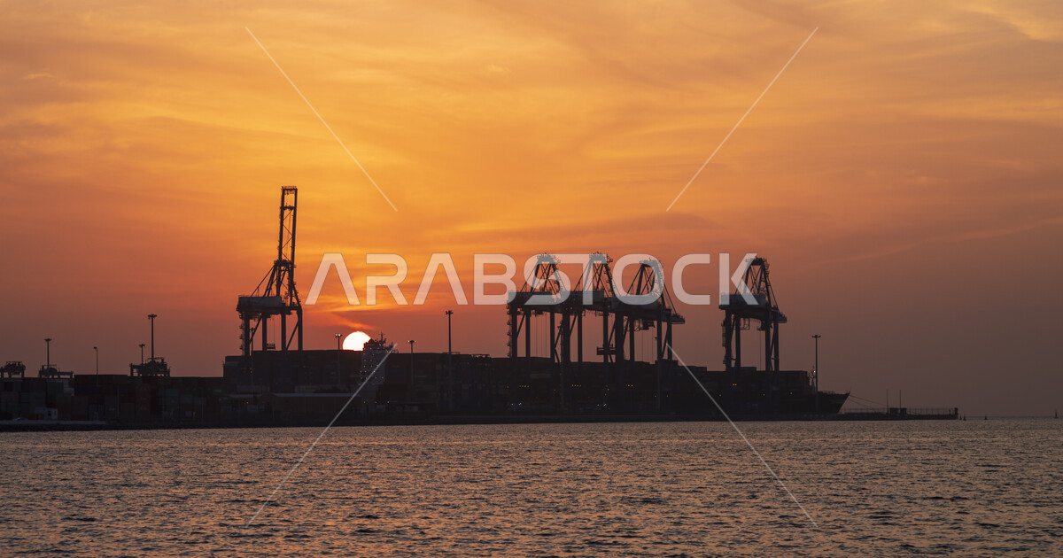 Ship port on the Red Sea in Jeddah, Saudi Arabia at sunset, Jeddah ...