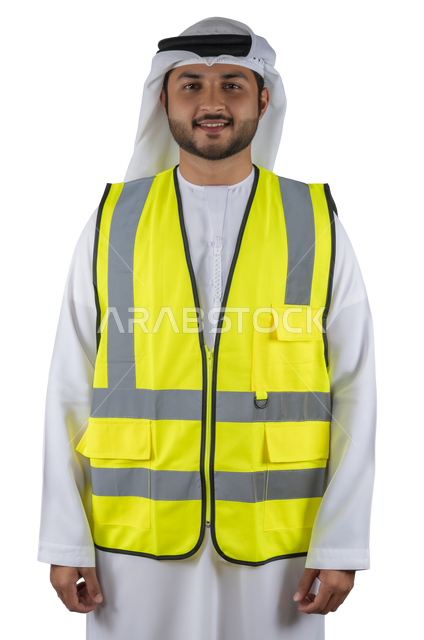 Portrait of an Arab Gulf Emirati engineer wearing a work protection ...