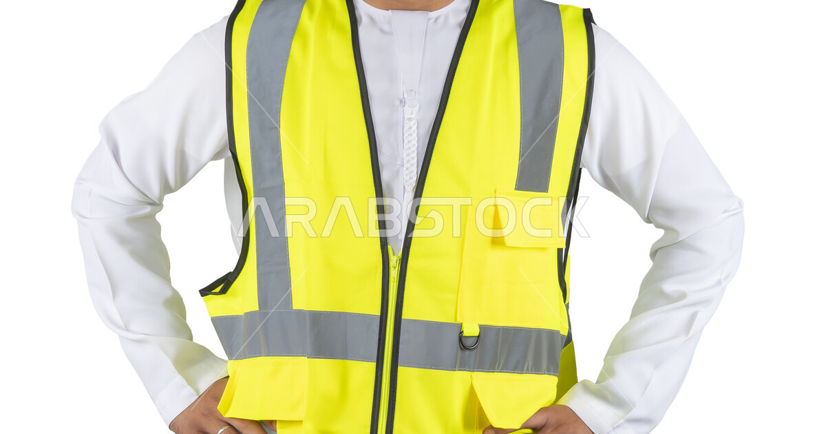 Portrait of an Arab Gulf Emirati engineer wearing a work protection ...