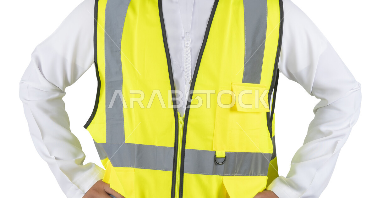 Portrait of an Arab Gulf Emirati engineer wearing a work protection ...