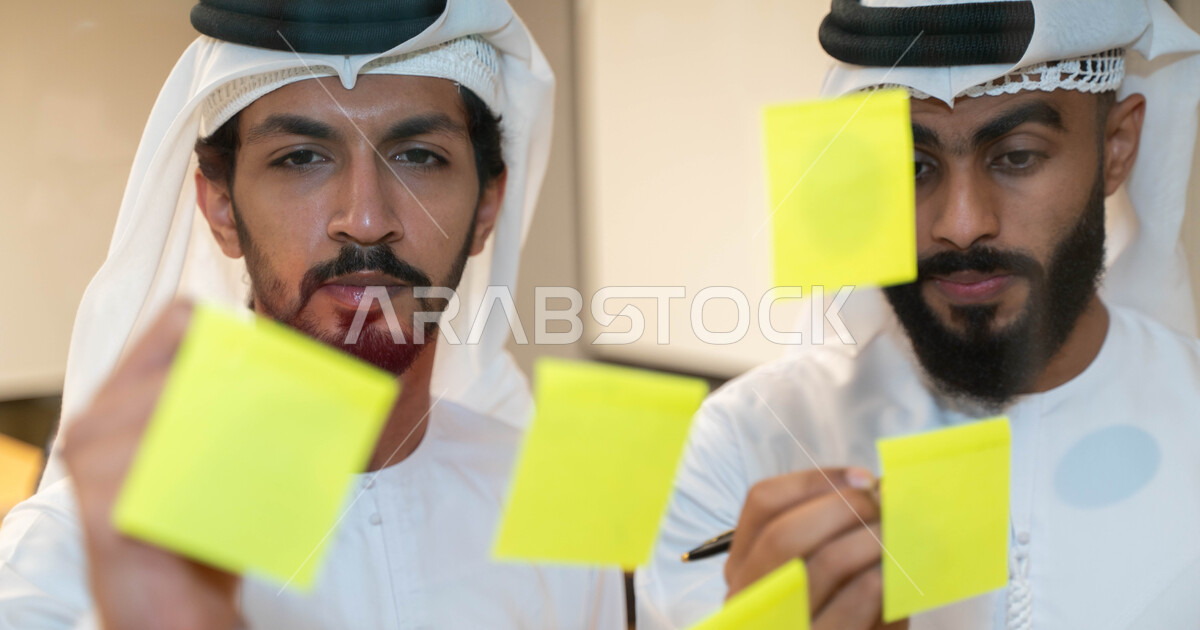 A group of Arab Emirati Gulf students at the university headquarters ...