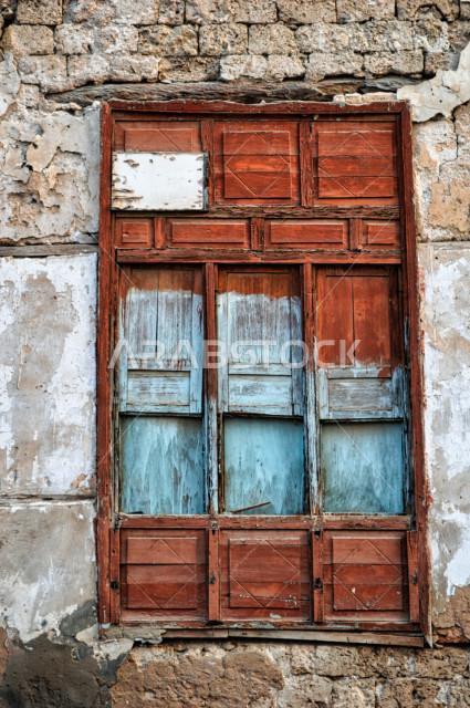 Ancient historical windows in the historic Balad district of Jeddah ...