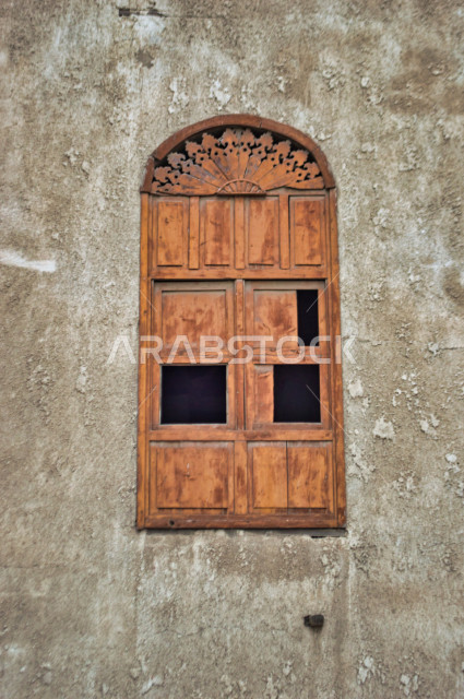 Ancient historical windows in the historic Balad district of Jeddah ...