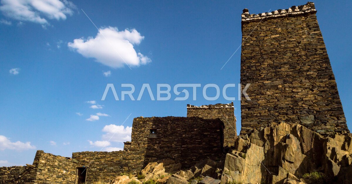 An ancient stone castle with ancient Arab architecture in Maysan ...