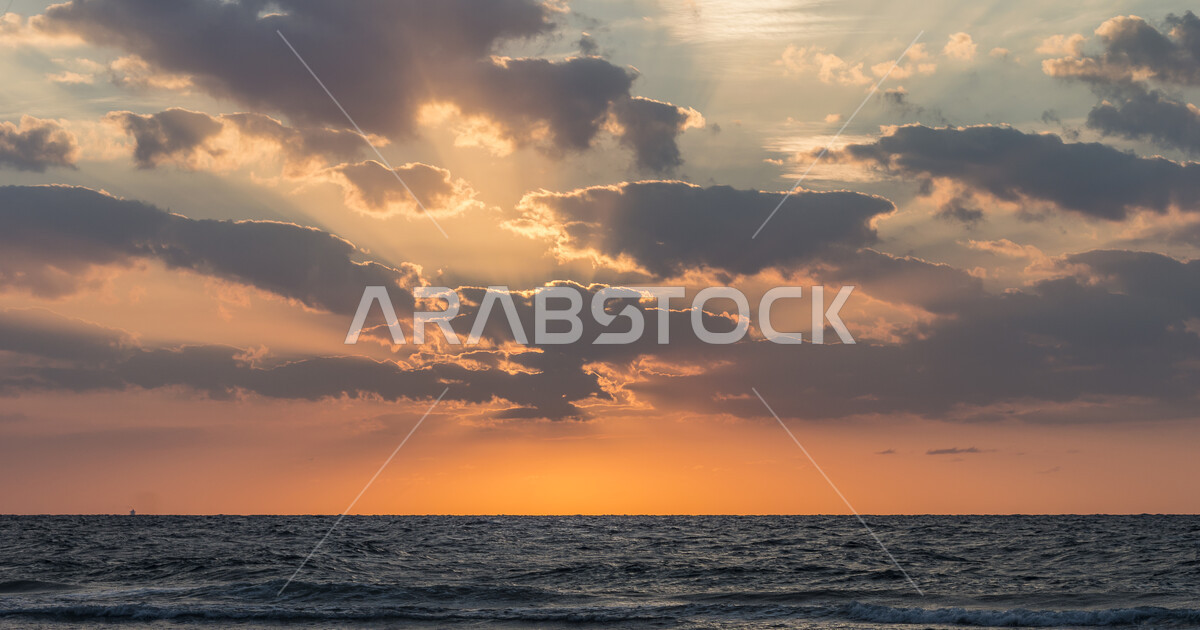 Sunset and sunrise on the shore of the Arabian Sea in Jeddah, sunset ...