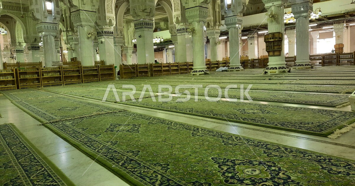The Grand Mosque from the inside in Makkah Al-Mukarramah, Saudi Arabia, Islamic landmarks ...
