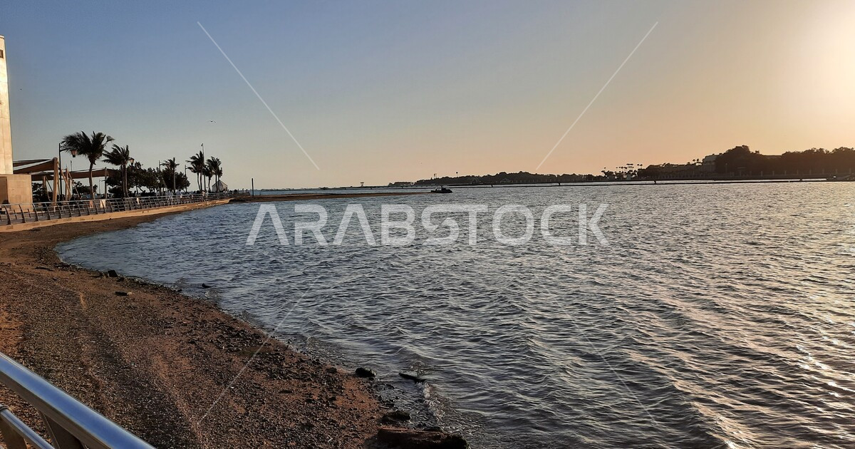 Aesthetic image of the Red Sea beach in Jeddah, Saudi Arabia at sunset ...