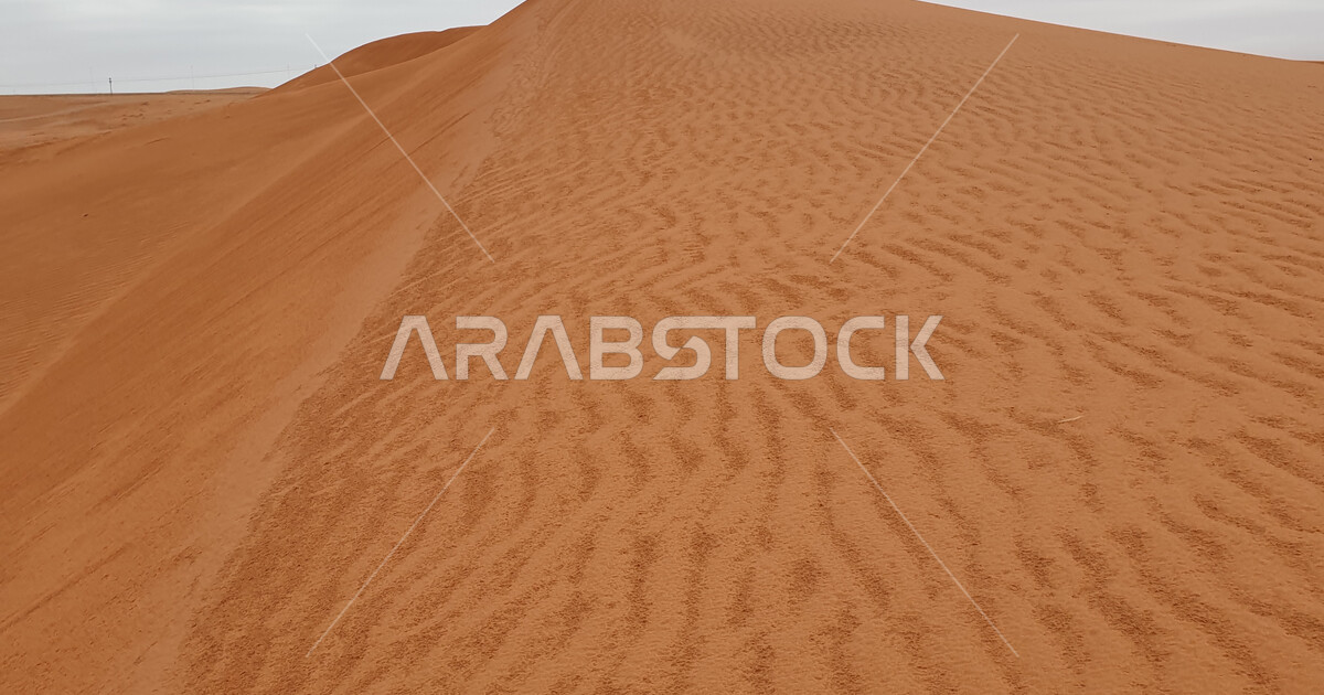Sand dunes in the desert, soft golden sand in the desert, desert areas ...