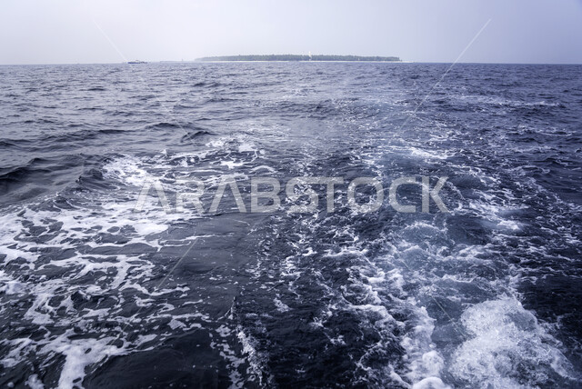 Close-up of sea waves in Saudi Arabia, Red Sea waves, tourism in Saudi ...