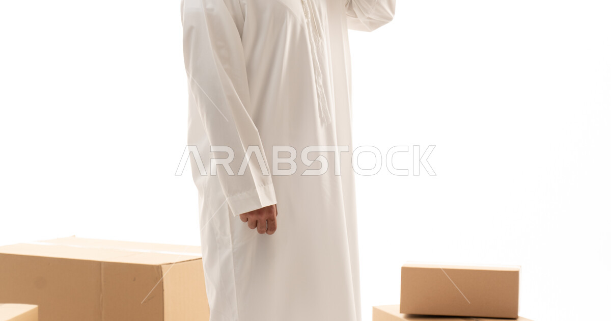 Portrait of an Arab, Emirati, Gulf man, dressed in Emirati dress ...