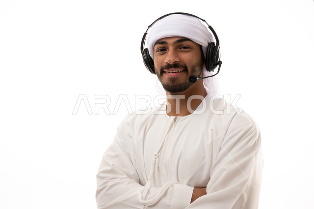 Portrait of an Emirati Arab Gulf man wearing traditional Emirati dress ...