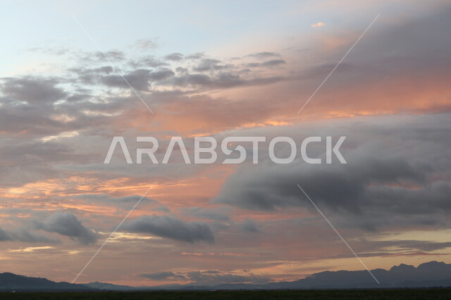 View of the sunset in the sky, the appearance of red twilight at sunset ...