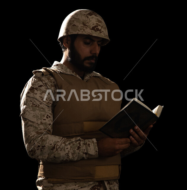 The Saudi Arabian Army, the Saudi Armed Forces, worship and closeness ...