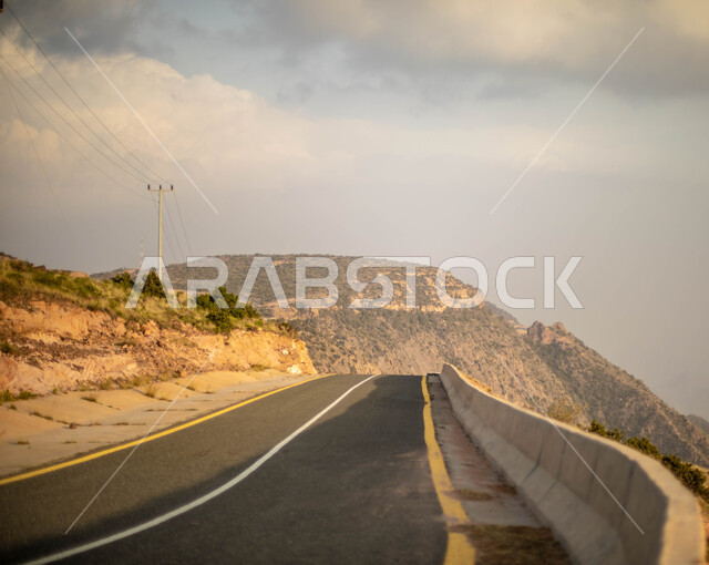 The roads and streets of the two valleys are Tamnia in Abha in the Asir ...
