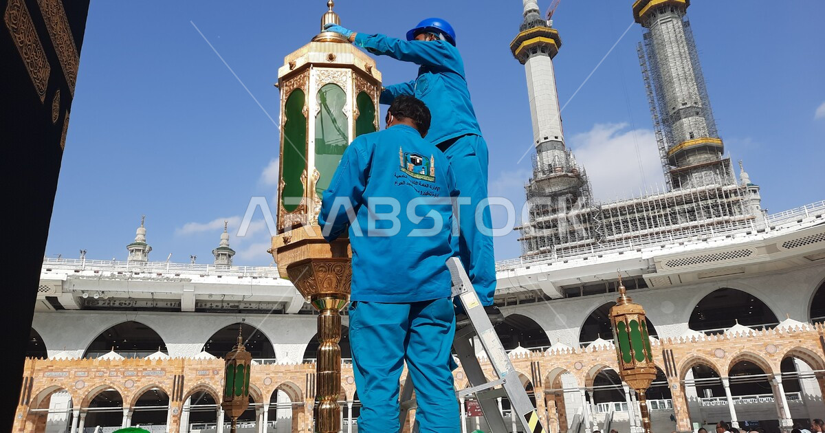 The Grand Mosque in Makkah Al-Mukarramah in the Kingdom of Saudi Arabia ...