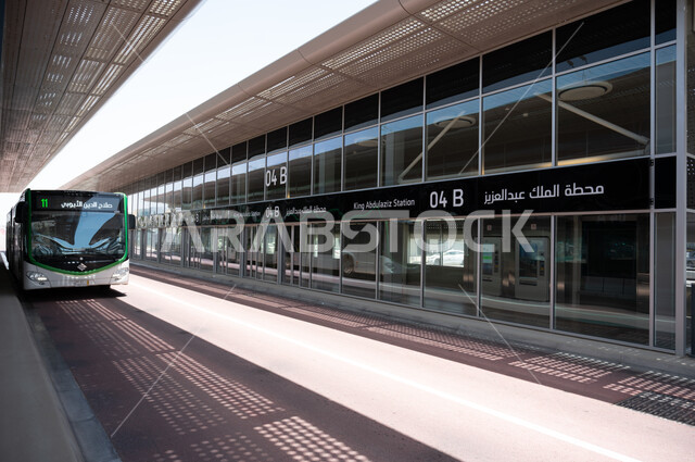 Buses and buses route, Riyadh buses and buses at King Abdul Aziz ...