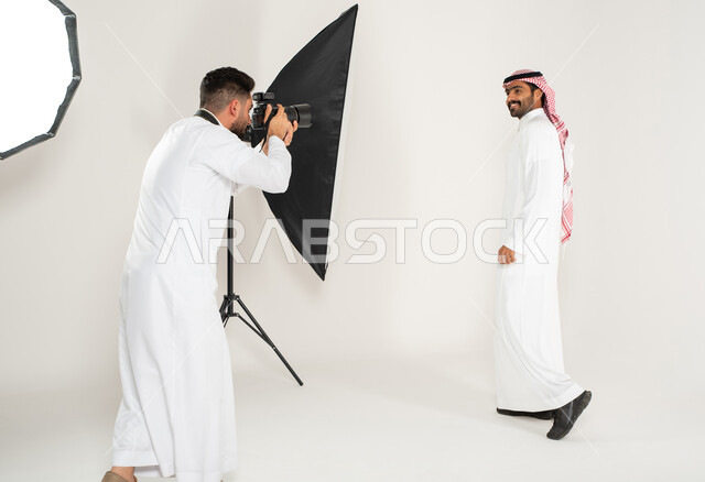Advertising marketing photography, behind the scenes, a portrait of a ...