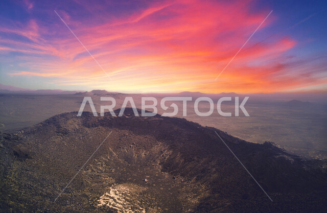 Harrat Khaybar volcanic field in Medina, Saudi Arabia, natural volcanic ...