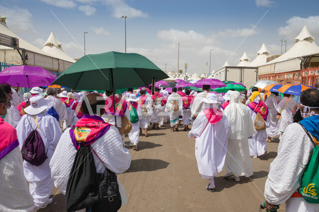 Sacred Islamic religious places and monuments, performing religious ...