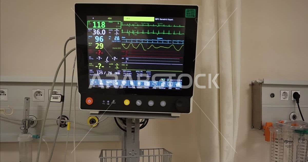 Hospital patient examination device, patient monitor, medical equipment ...